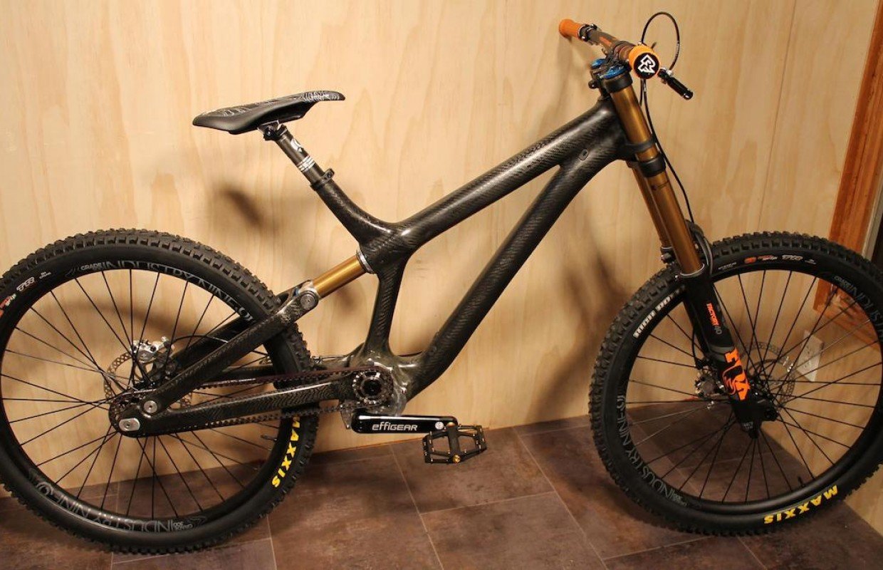 Resistance Bikes propone una mountain bike con amortiguador y ...